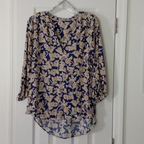 Daniel Rainn | Tops | Beautiful Daniel Rainn Blouse Sz M | Poshmark